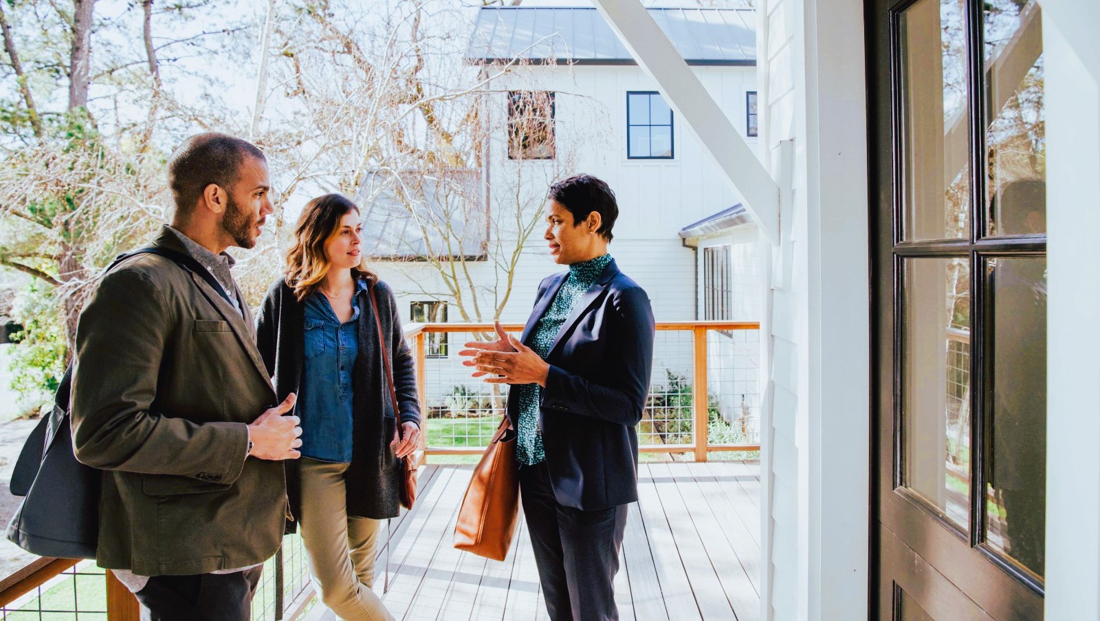 Working with a Real Estate Agent: The Benefits for Sellers > RE/MAX Medalta Real Estate